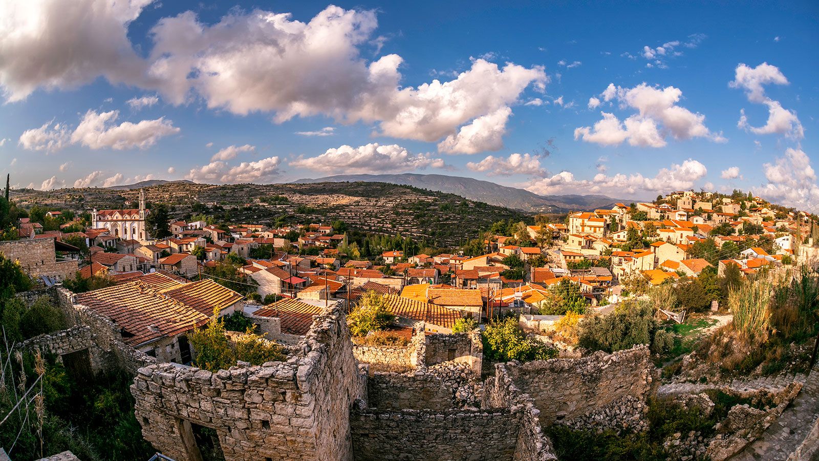 Seven days cirumnavigating the island on a luxury yacht